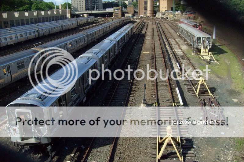 All R110A now at Grand Concoures + Bonus TOMC at E180th Yard - Subway ...