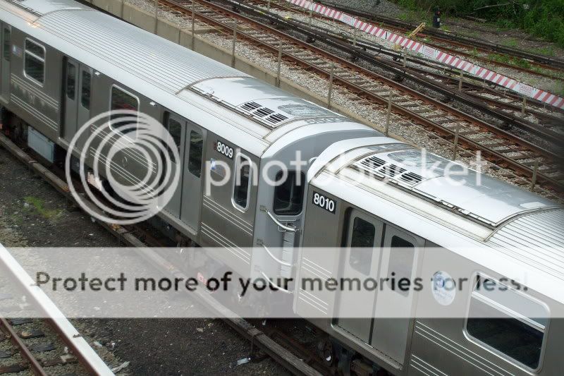R110A @ Grand Concourse Yard + Extras - Subway Photos & Videos - NYC ...